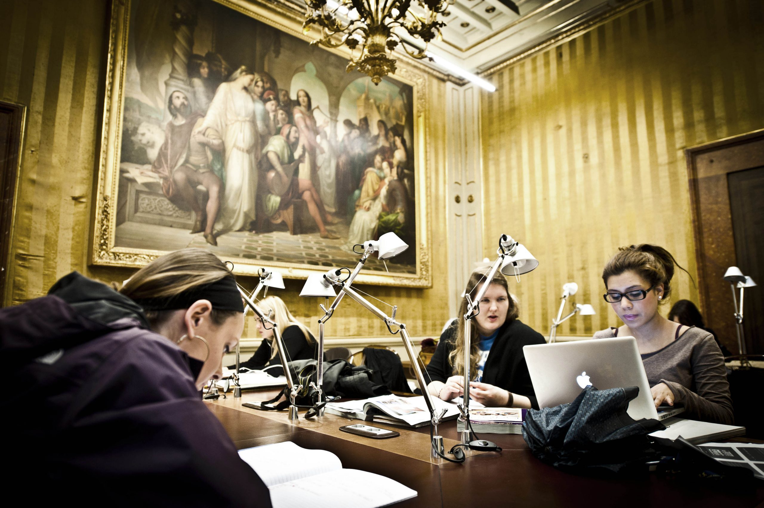 DAW4425-2 | SAI Programs