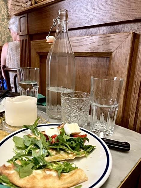 Image-2-Restaurant-Water | SAI Programs